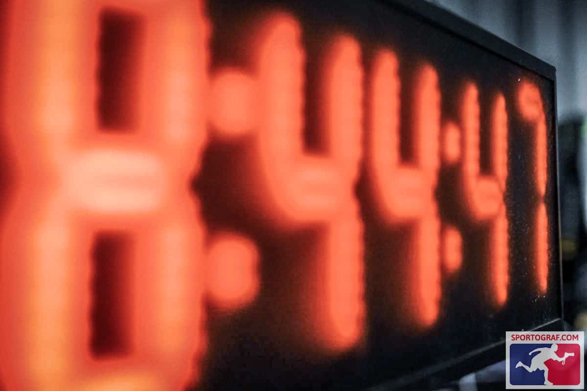 How to Achieve Your Target HYROX Time - Rox Lyfe